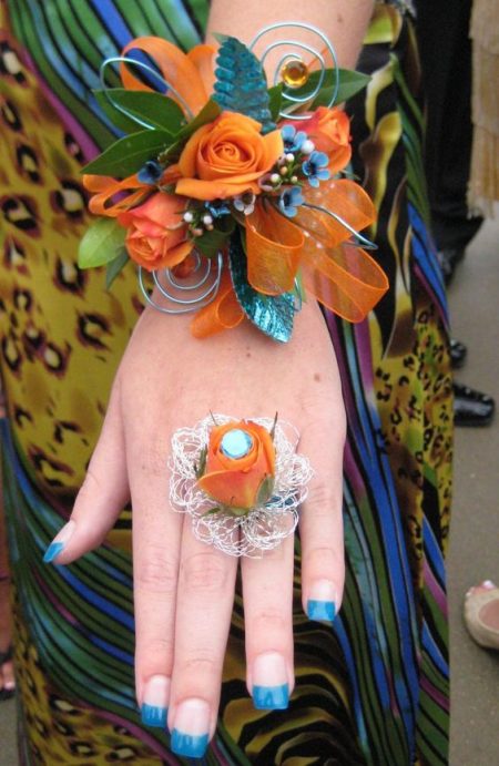 Prom Ring Finger Corsage Ideas 2021 - Sparkle Prom Blog